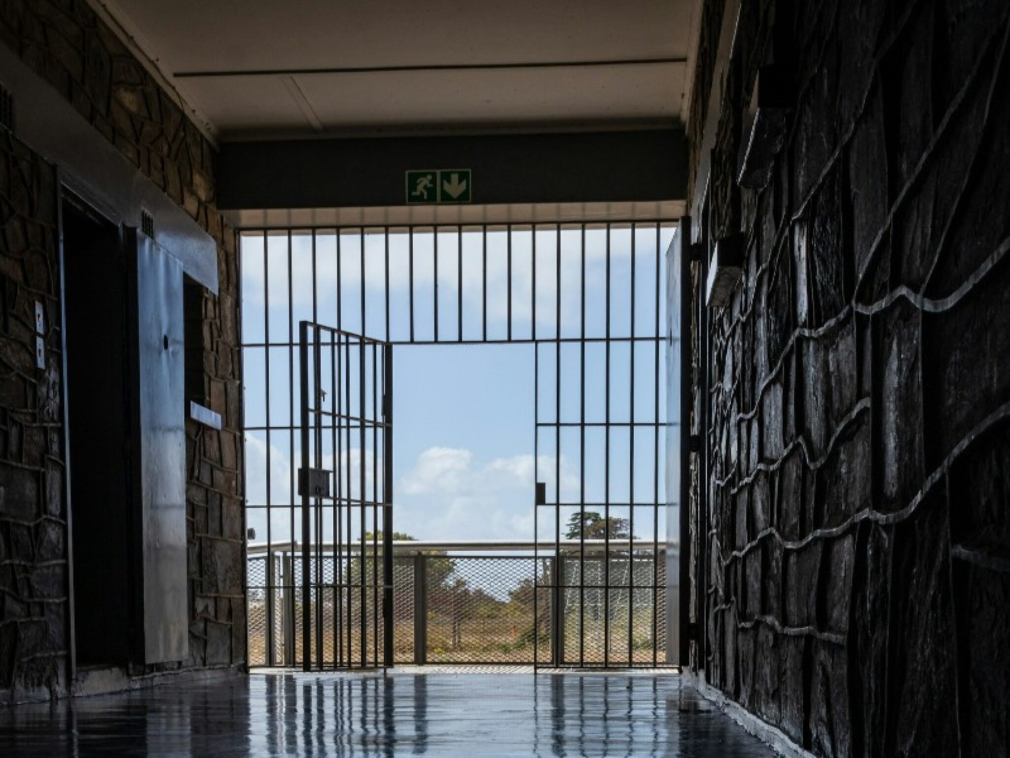 9 Robben Island Tickets | Prices 2025 + Best Tours | Tickets 'n Tour