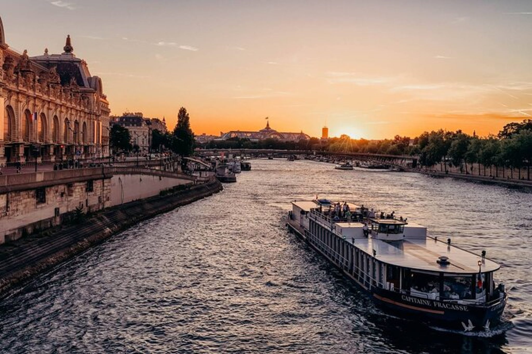 Paris Dinner Cruises 2024 | Seine River Rides & Prices | Tickets 'n Tour
